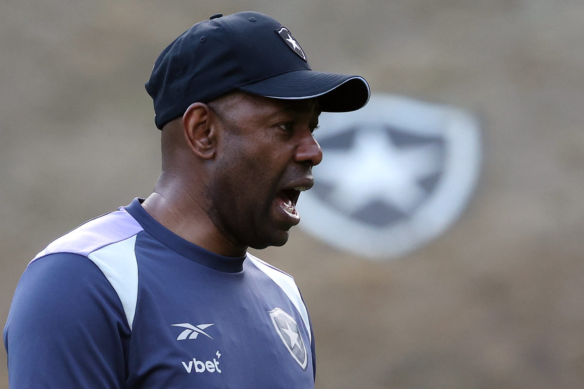 Vitor Sérgio Rodrigues não pipoca e fala o que pensa sobre Caçapa no ...